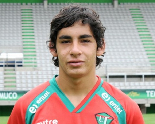 El volante Alejandro Márquez se incorpora este viernes a la Universidad ...