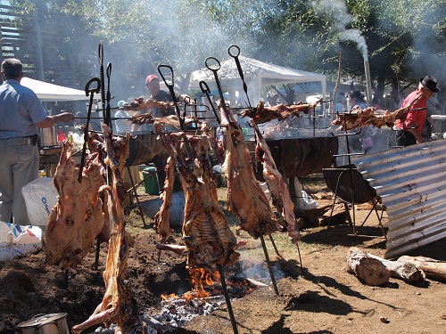 Lonquimay preparará el asado de chivo más largo del país | Notas ...