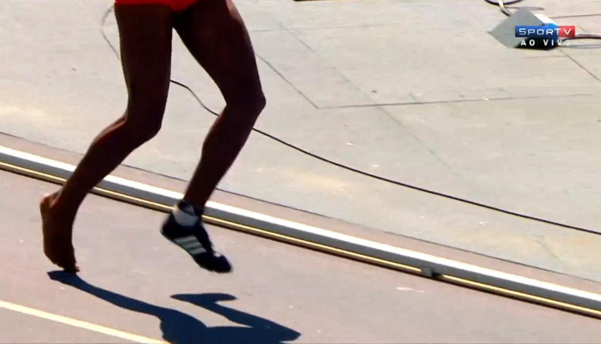 La gran lección de vida de la etíope Diro en Río: terminó corriendo sin ...