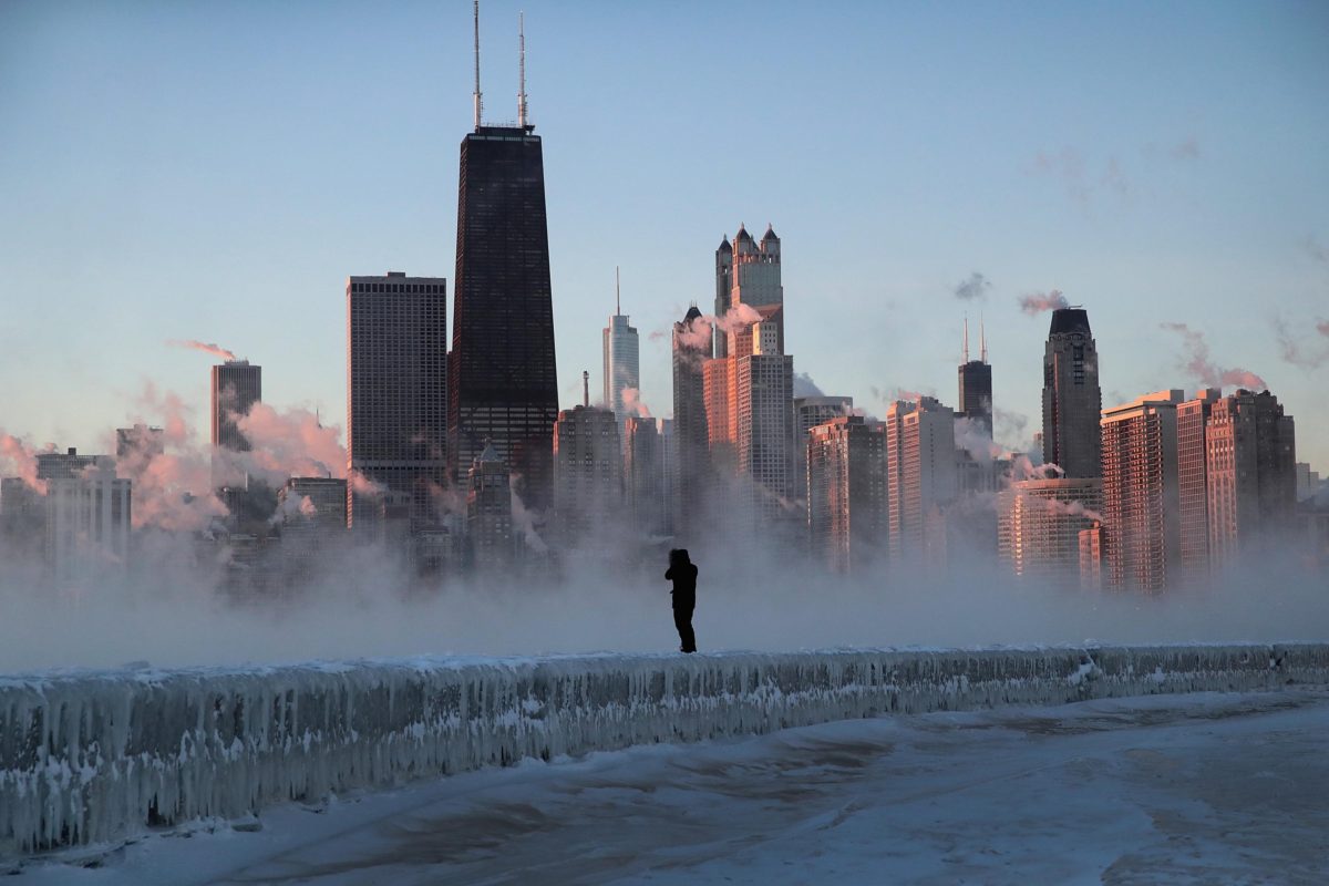 Las bellas imágenes del lago Michigan congelado que han impactado en ...