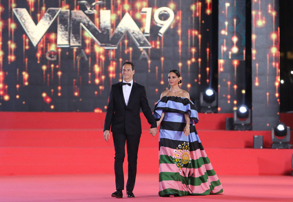Muy distinta al resto: Leonor Varela usó el vestido más original y ...