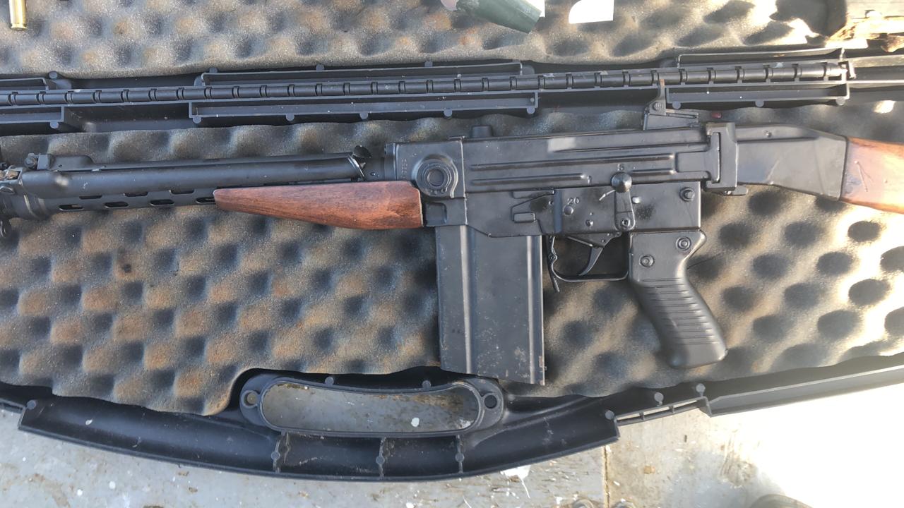 Armada encuentra fusil de guerra Famae con más de 200 municiones en ...