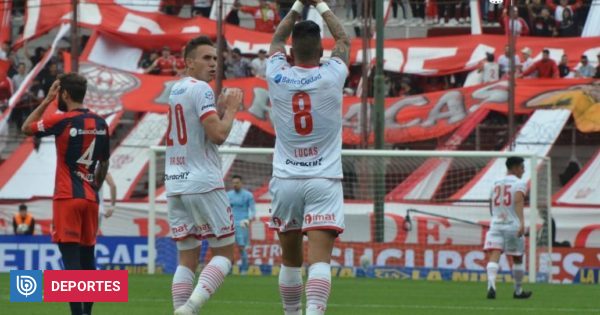Lucas Barrios fue figura y terminó llorando en ’el clásico de barrio ...