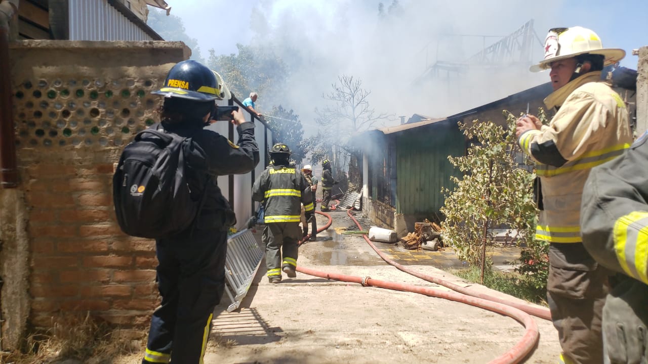 Incendio consume dos viviendas en la comuna de Concón | Nacional ...