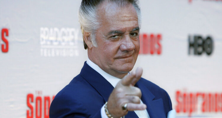 A los 79 años muere Tony Sirico, Paul ’Paulie Walnuts’ Gualtieri de ...