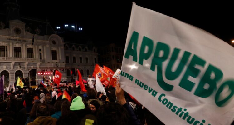 ¿Por qué perdió el Apruebo? Líderes políticos analizan la derrota de su ...