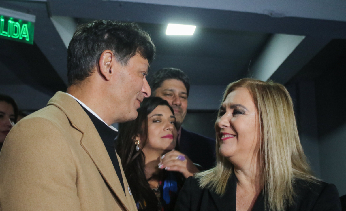 Parisi invita a Jiles a participar en primarias presidenciales: "Parte ...