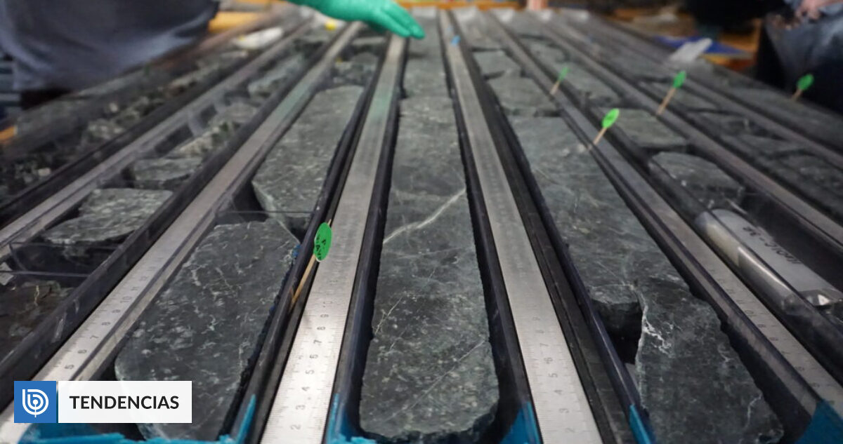 Científicos excavan el manto de la Tierra y extraen las rocas más ...