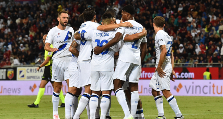Inter tumba a Caglari y se instala en la cima de la Serie A