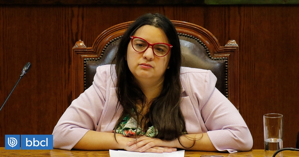 Los cuestionamientos a la directora de Presupuestos, Javiera Martínez ...