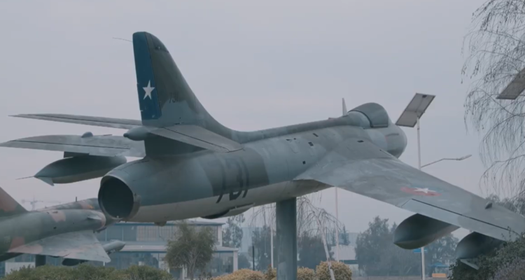 FaCh niega que Hawker Hunter que bombardeó La Moneda en 1973 se exhiba ...