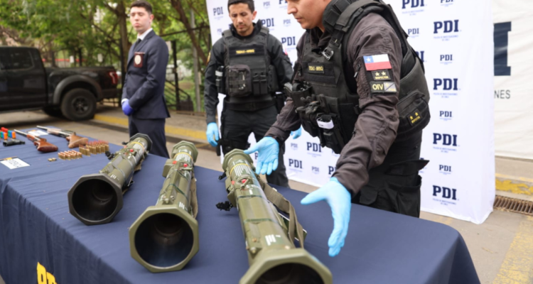Dos militares quedan en prisión preventiva por tráfico de armas de ...