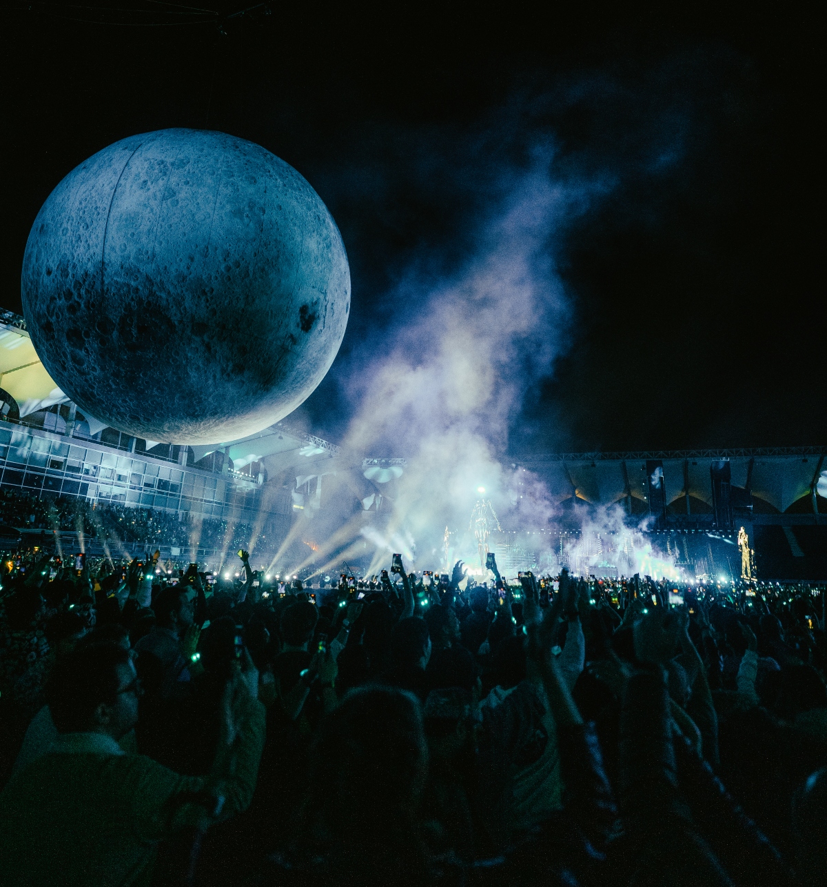 The Weeknd en Chile: Así es el distópico y audaz show donde monta una ...