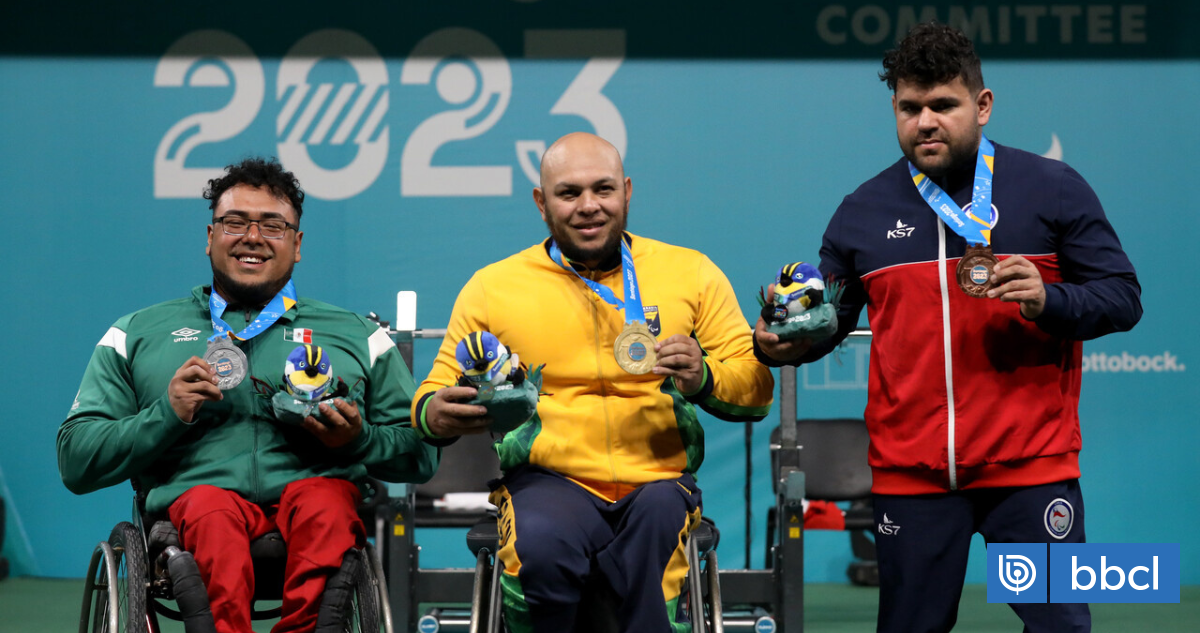 Jonathan AStudillo se luce en Para Powerlifting con medalla de bronce