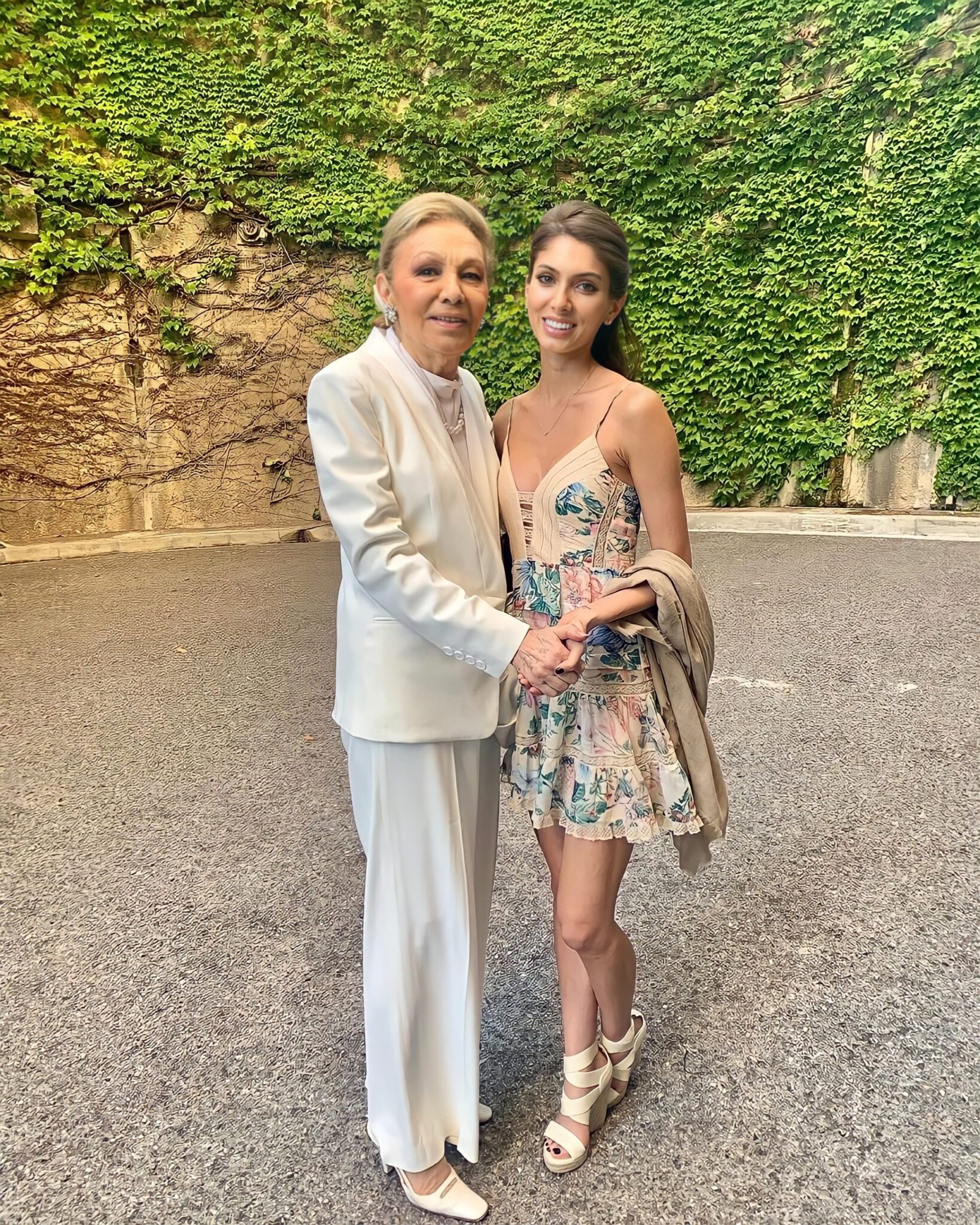 Noor Pahlavi: la desconocida princesa de Irán que es modelo, influencer ...