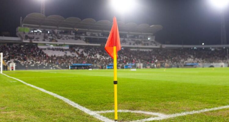 Agreden a canchero de Colo Colo por ir vestido con polerón del club ...