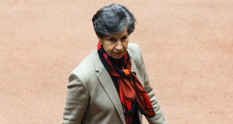 Isabel Allende defiende legado de su padre y asegura que Maduro tiene ...