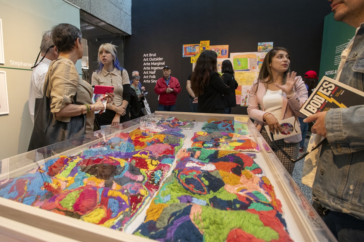 ’Notas al margen’: Artistas apoyadas por la Fundación SETBA Chile ...