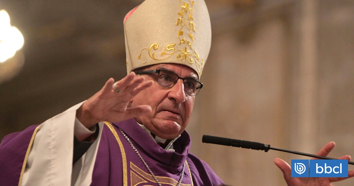 La emoción del cardenal Chomalí ante la muerte del papa Francisco ...