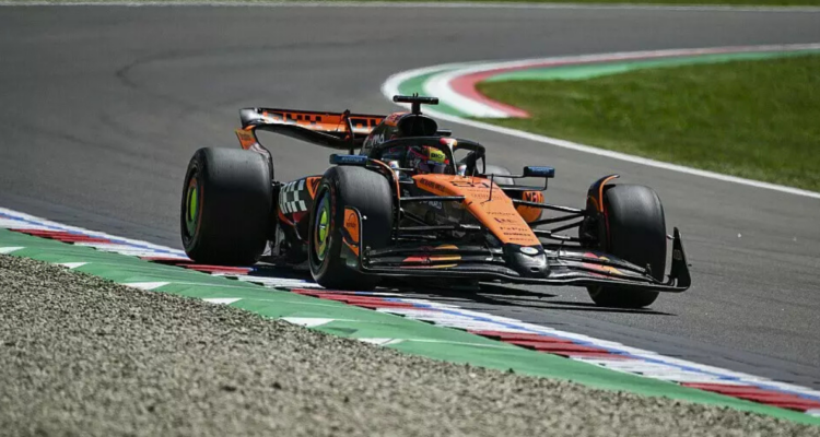 Piastri y Norris dominan con Mclaren primera práctica en Imola