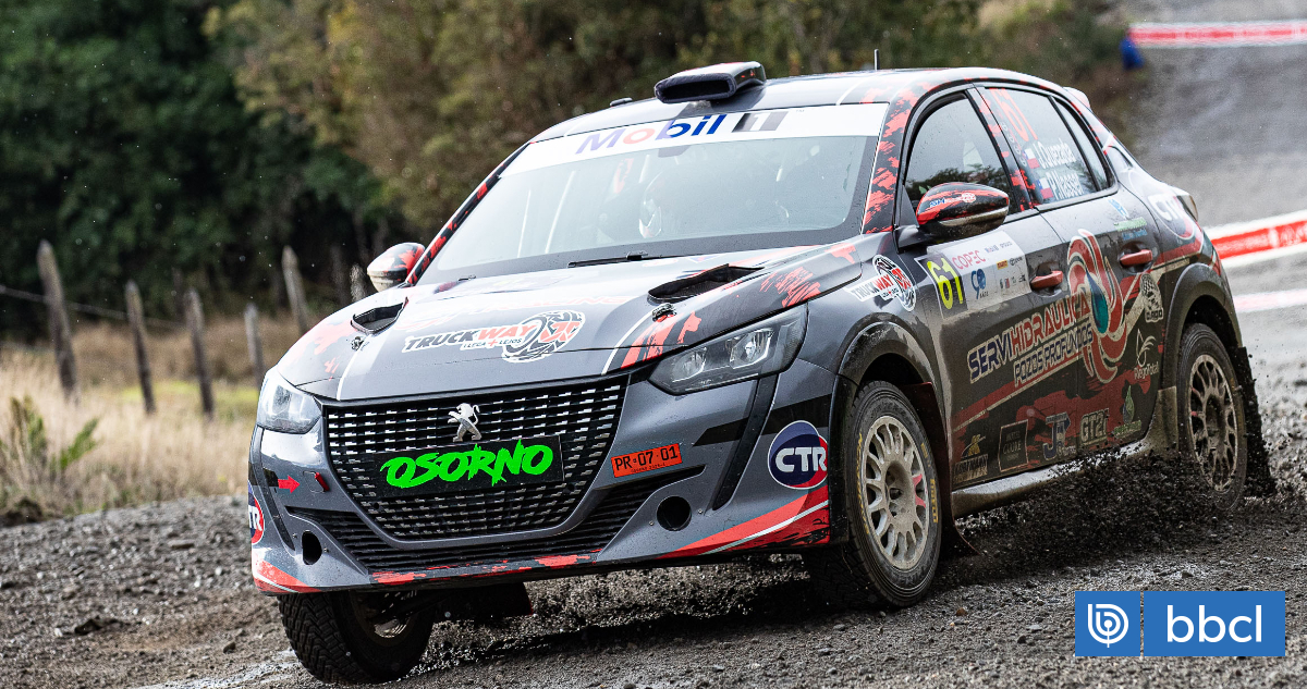 RallyMobil Curicó 2025: auto de Quezada y Nasser se incendió